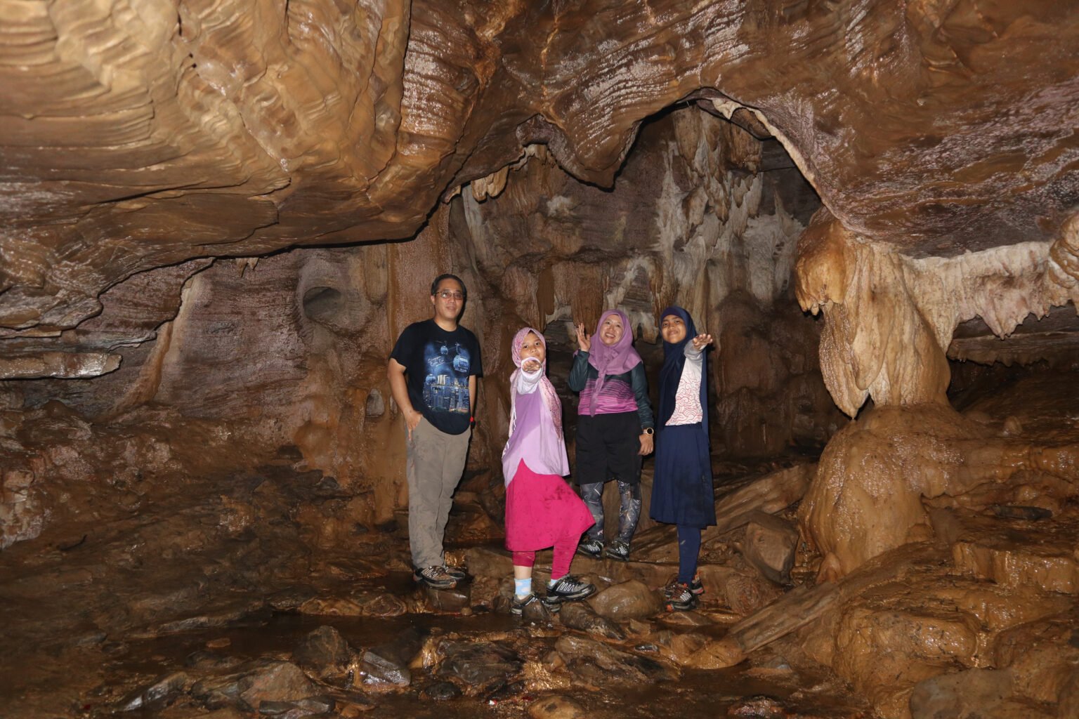 Goa Garunggang - Trekking Sentul - Hiking Sentul - Goa Sentul